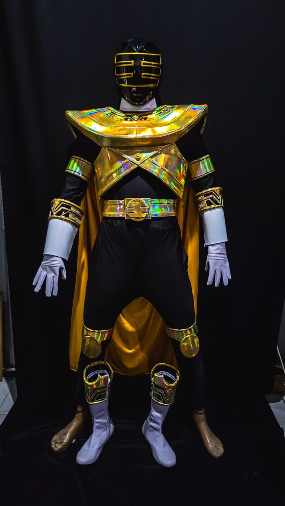 Gold Zeo King Ranger Costume - JTOKUCOSTUME